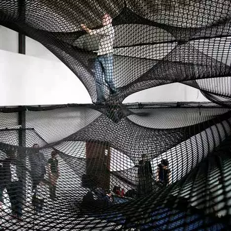 Net deur For Use/Numen