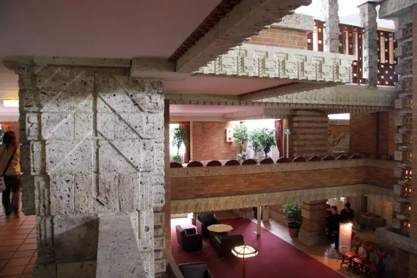 The Imperial Hotel nataon'i Frank Lloyd Wright