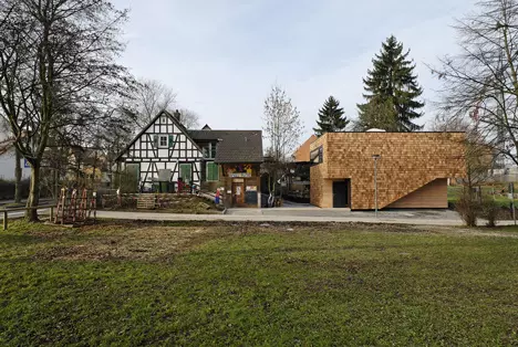 Noorteklubi laiendus, autor Bernd Zimmermann Architekten