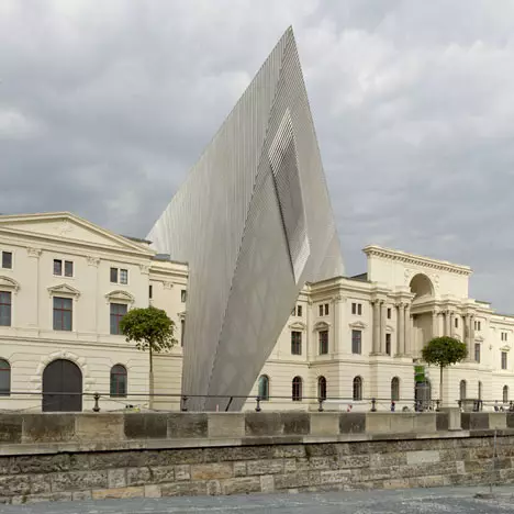 Drážďanské muzeum vojenské historie od Daniela Libeskinda