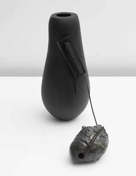 Formafantasma_dezeen_vase_1 ଦ୍ De ାରା ଡି ନାଥୁରା ଫୋସିଲିୟମ୍ |