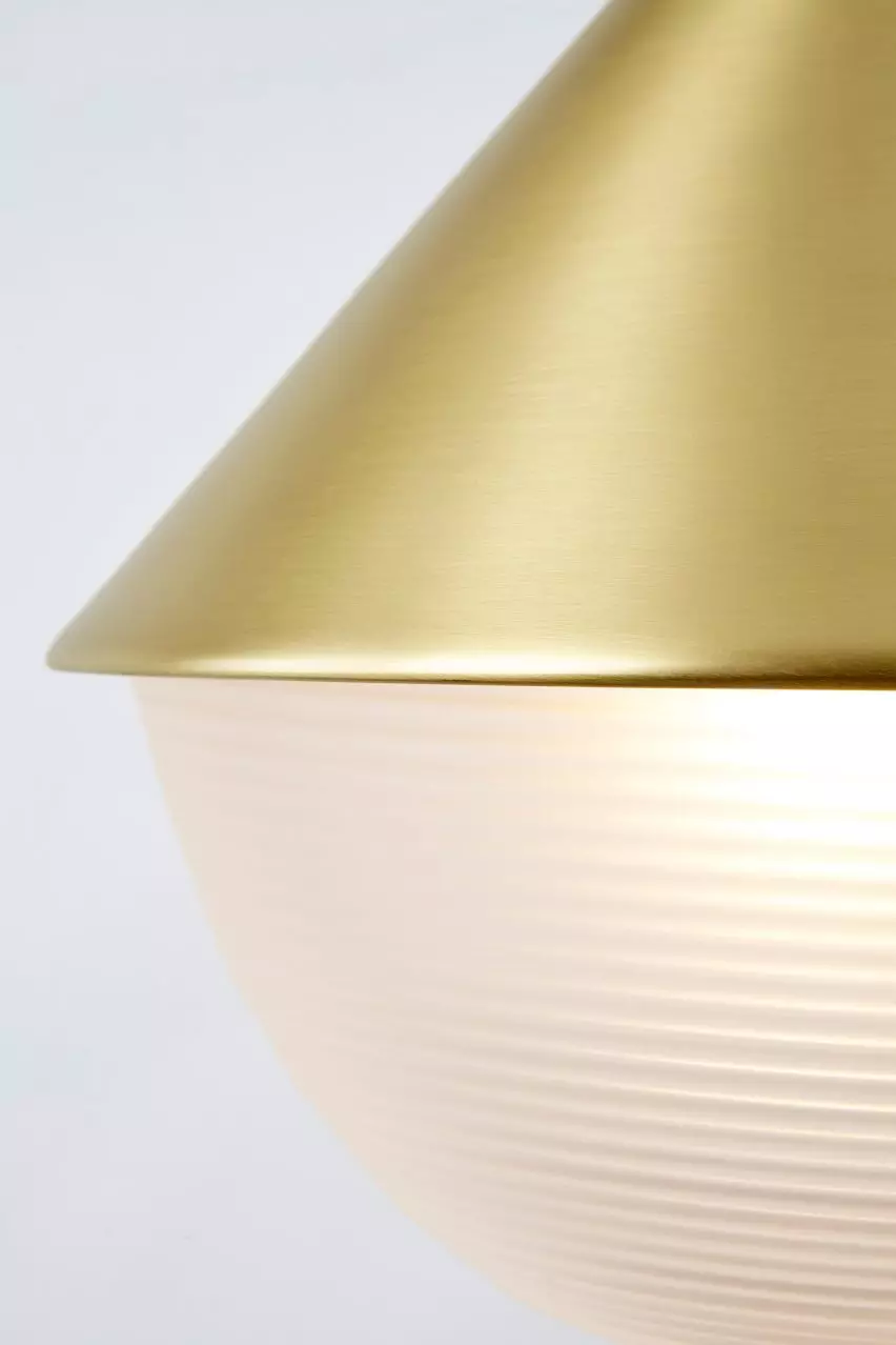 10 lampu teratas di Euroluce