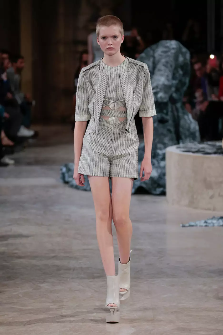 SS16 Damkläder Haute Couture av Iris Van Herpen