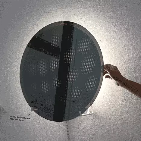 Project Moire Mirror của Hayo Gebauer