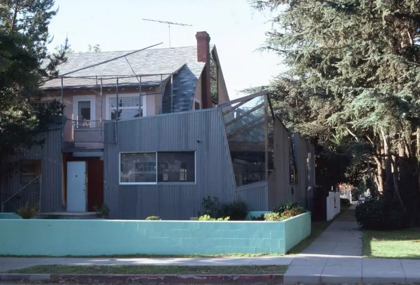 The deconstructivist Gehry House di Santa Monica