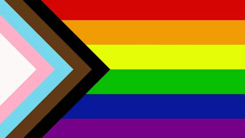 Daniel Quasar redesigner LGBT Pride-flag