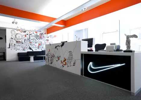 Nike London HQ yokonzedwanso ndi Rosie Lee