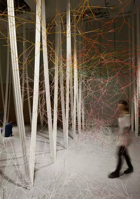 Emmanuelle Moureaux द्वारा eda