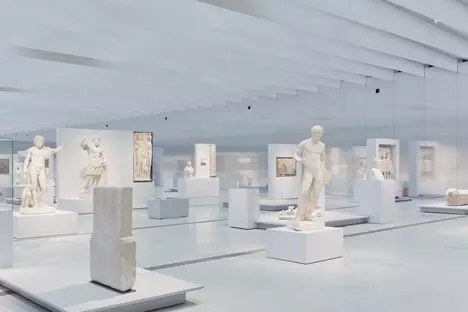 Louvre Lens oleh SANAA dan Imrey Culbert