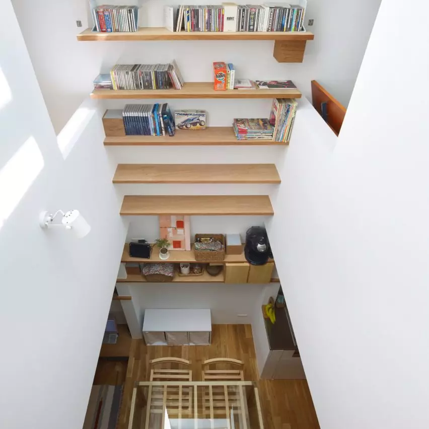 Petite maison à Kobe par FujiwaraMuro Architects