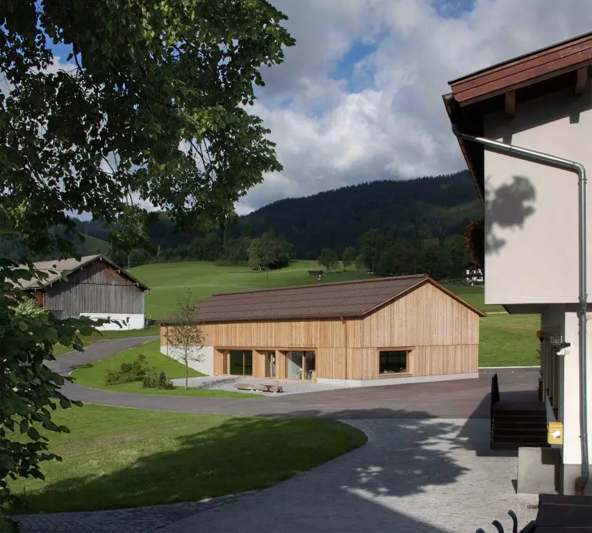 Casa de aldea Steinberg am Rofan por Bernardo Bader Architekten