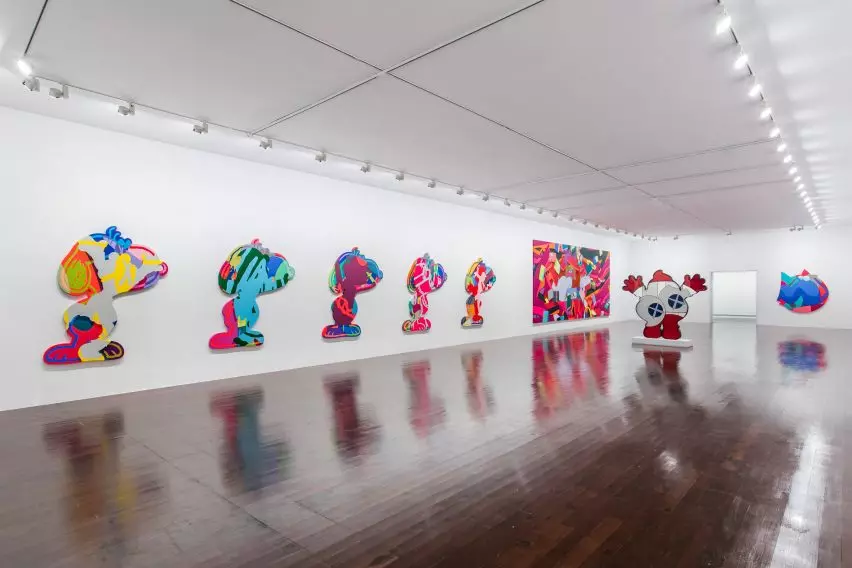 Аранда \ Lasch KAWS Шанхайдагы uzз музее өчен күргәзмә дизайны