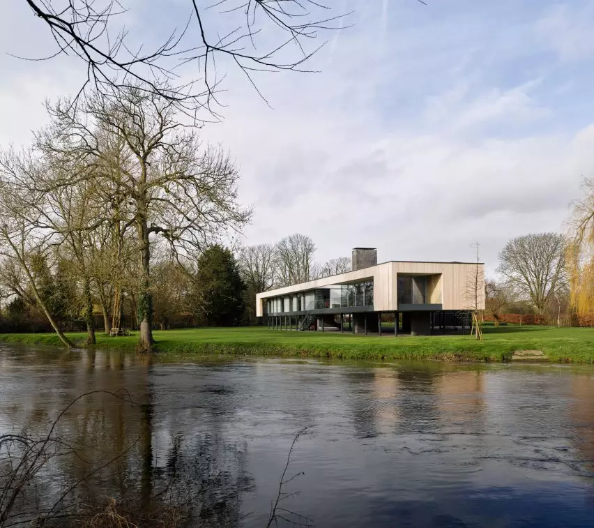 Narula House eftir John Pardey Architects