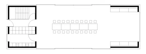 Plan du premier étage de Black Barn par Arhitektura d.o.o. offre une vue panoramique sur la campagne slovène