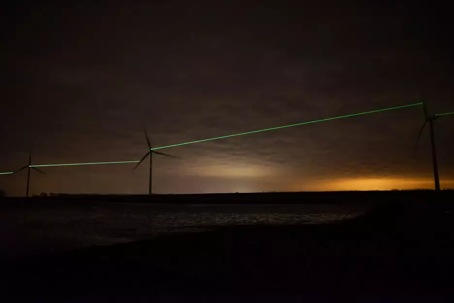 windlicht-studio-roosegaarde-netherlands_dezeen_936_13