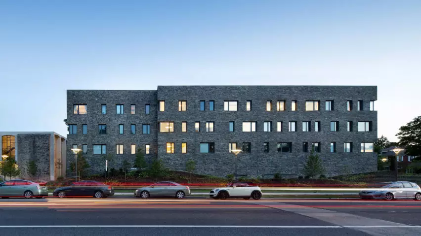 Dickinson College High Street Residence Hall oleh Deborah Berke Partners