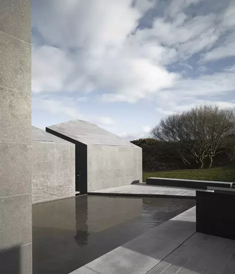 Rumah di Goleen oleh Niall McLaughlin Architects