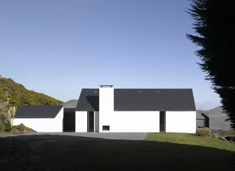 Rumah di Goleen oleh Niall McLaughlin Architects