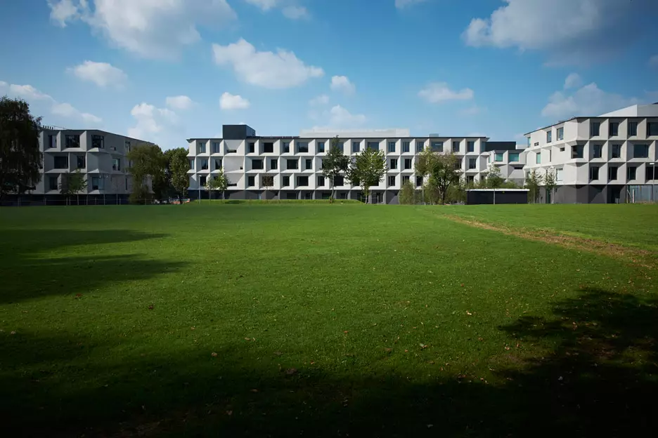 RIBA-Stirling-Prize-2015_Burntwood-School-Wandsworth_Allford-Hall-Monaghan-Moris_dezeen_936_4