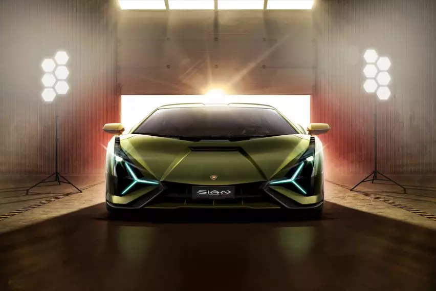 Lamborghini irerekana super super yambere ya Hybrid