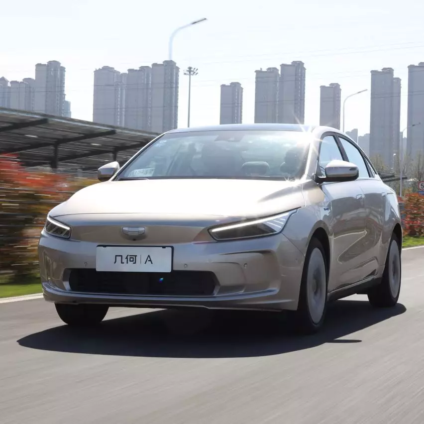 Ĉinaj elektraj aŭtoj ĉe Shanghai Auto 2019: Geely Geometry A