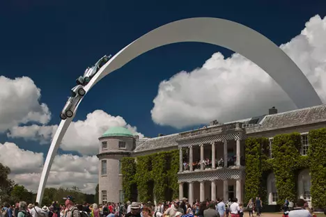 Goodwood Festival of Speed 2014를 위한 Gerry Juda의 Mercedes-Benz 조각