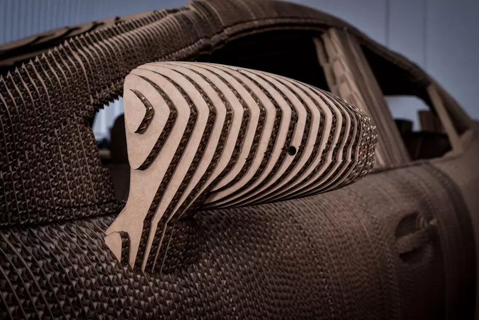 Cardboard-Origami-Car_Lexus_dezeen_936_6