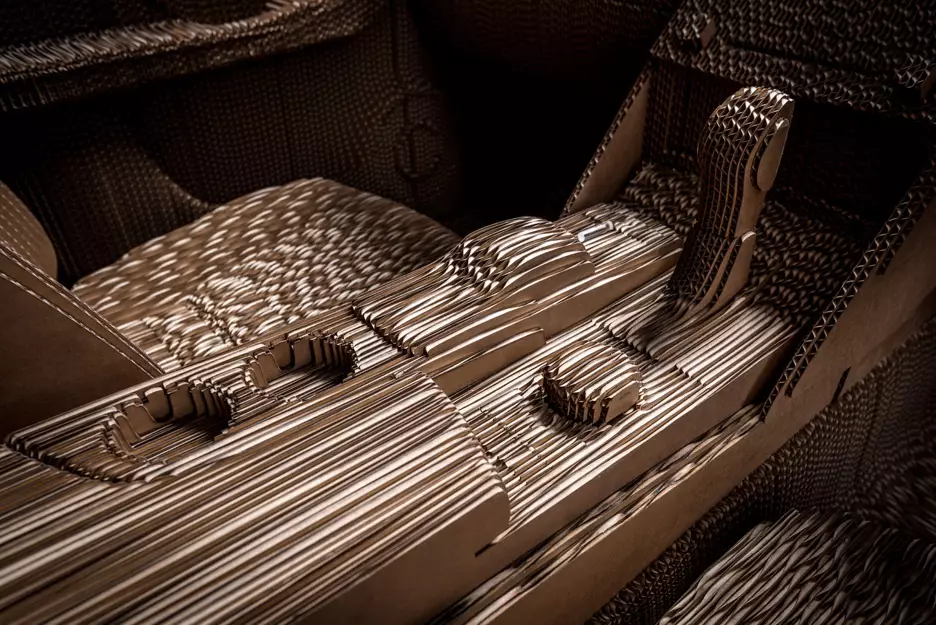 Cardboard-Origami-Car_Lexus_dezeen_936_15