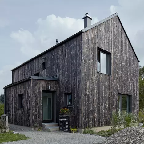 The Carbon deur Mjölk Architekti