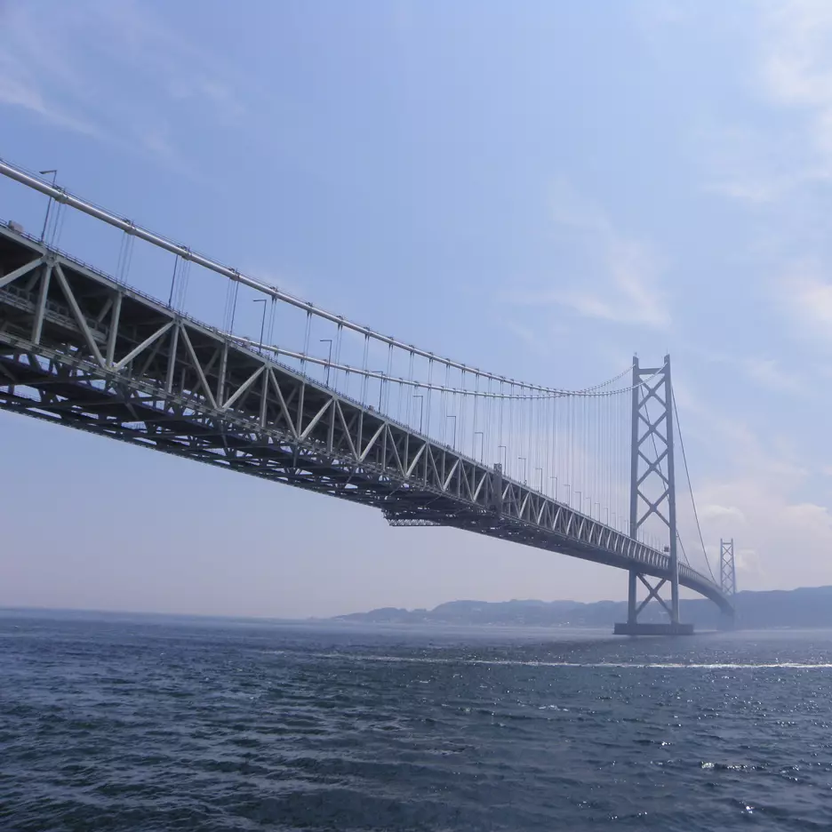 Akashi Kaikyō Bridge pa Satoshi Kashima