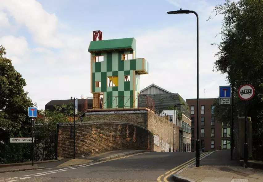 The Potemkin Theatre by Maich Swift Architects u Haggestonu u Londonu treći je Antepaviljon