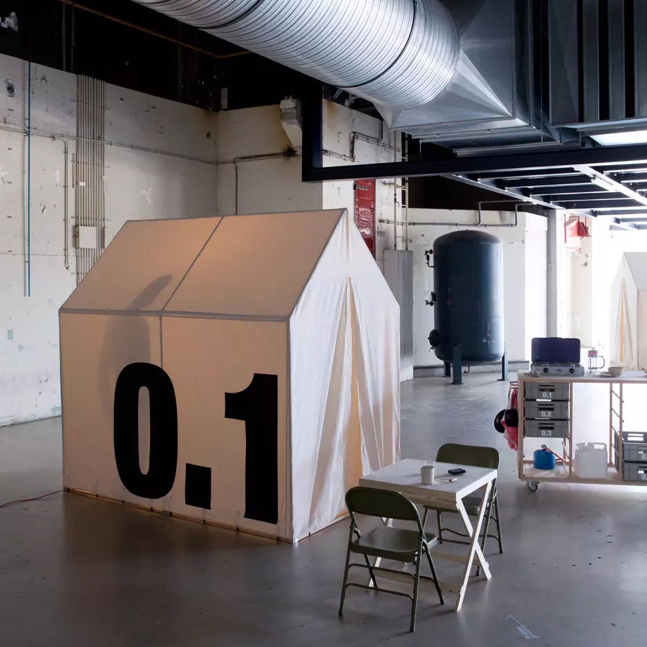 To Many Places oleh Emma Polkamp untuk Dutch Design Week 2015