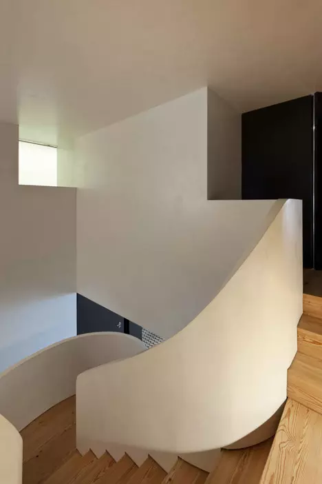 Apartamento Em Braga nga Correia/Ragazzi Arquitectos