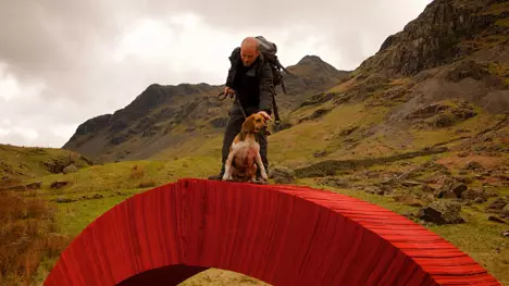 Paperbridge በ Steve Messam