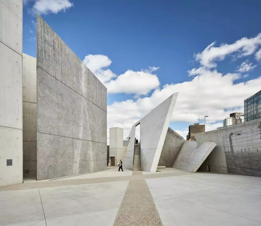 Nacia Holokaŭsta Monumento Ottawa de Studio Libeskind