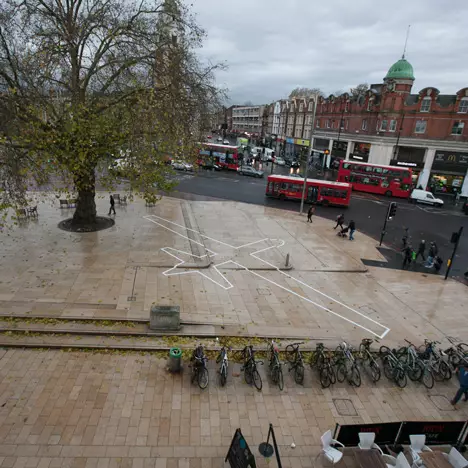 Drone Shadow na James Bridle