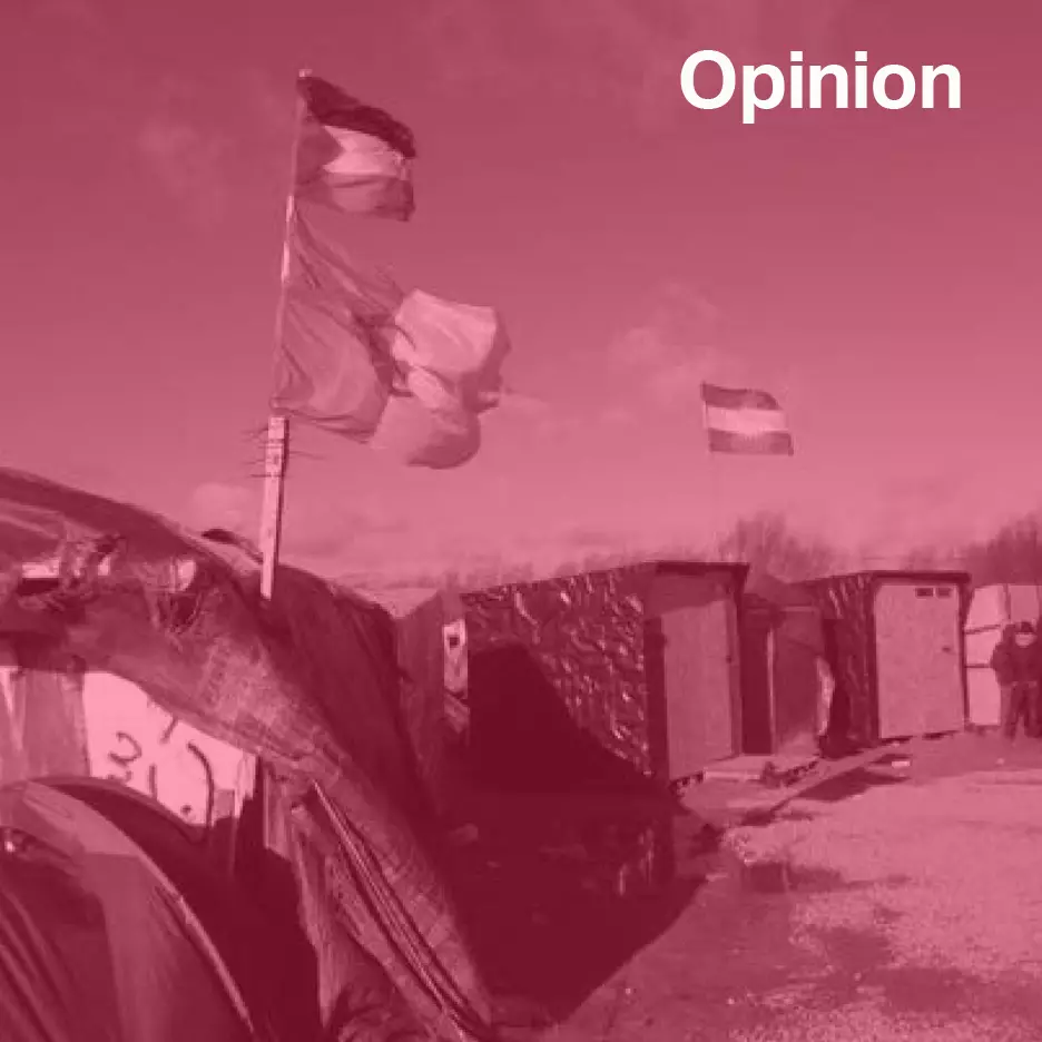 Opinione: "La comunità architettonica non può rimanere apatica nei confronti della giungla di Calais"