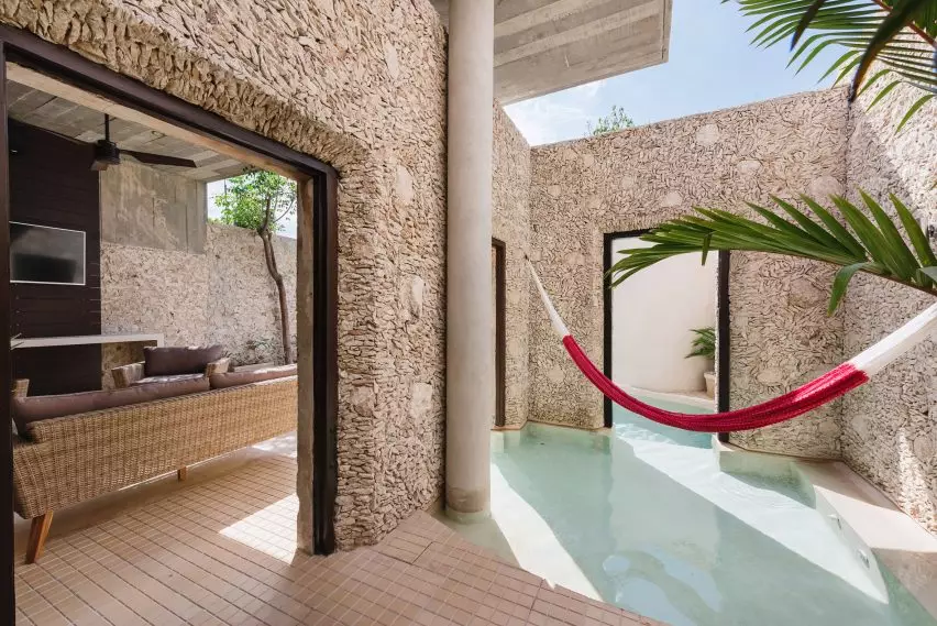 Punto Arquitectónico द्वारा Casa Xólotl