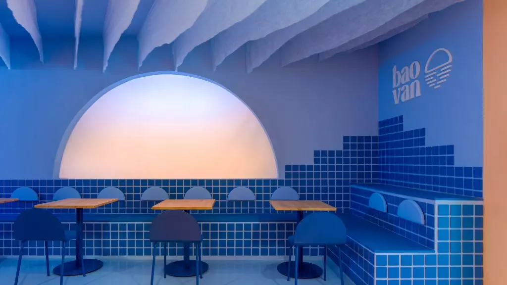 Clap Studio crea a experiencia do solpor dentro do restaurante Baovan de Valencia
