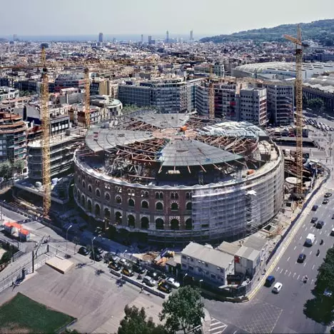 Las Arenas le Rogers Stirk Harbour + Partners