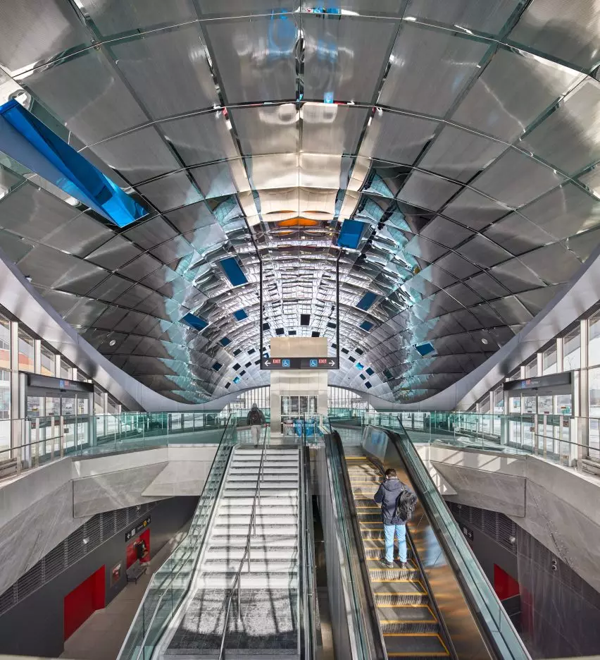 Grimshaw Architects ұсынған Воган Метрополитен Орталық станциясы