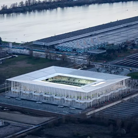 Stadion Bordeaux podjetja Herzog & de Meuron
