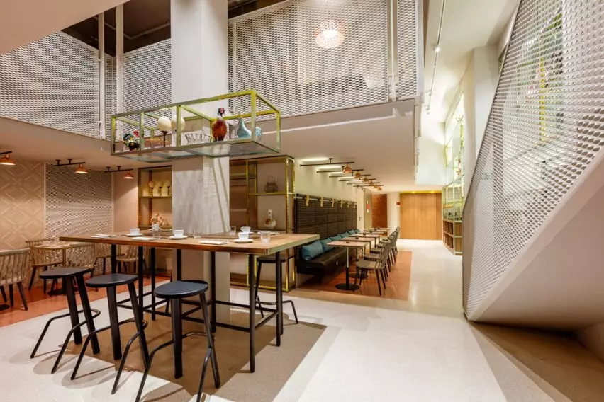 patricia-urquiola-room-mate-hotels-interior-design-milan_dezeen_936_2