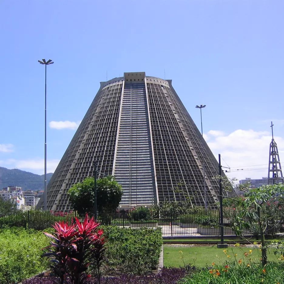 Catedral Metropolitana de San Sebastião do Rio de Žaneiras, Edgaras Fonceca, 1976 m.