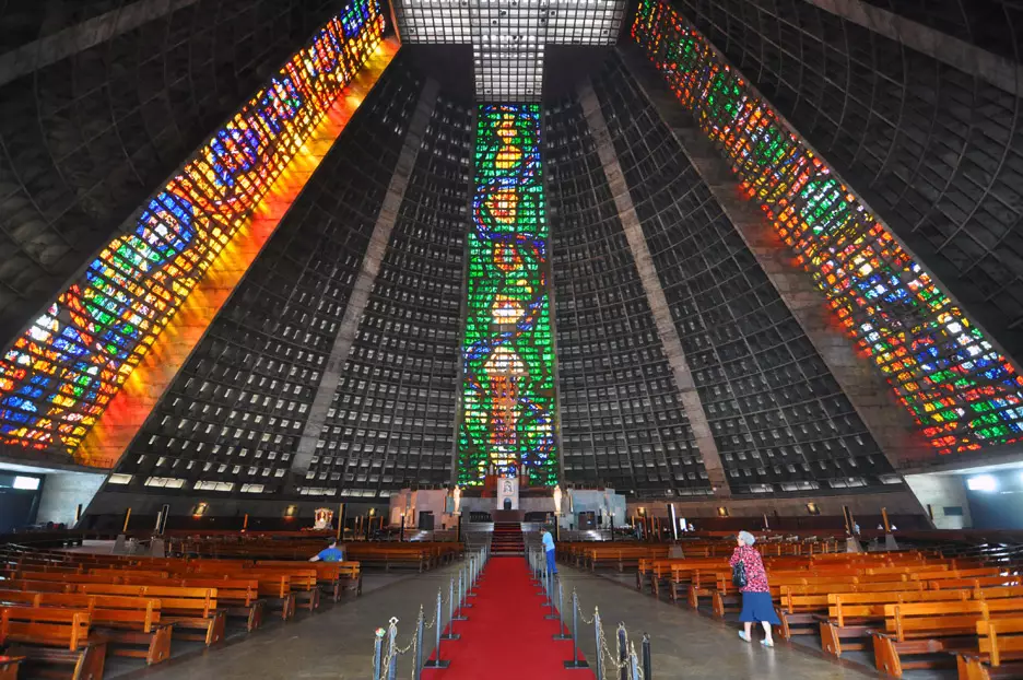 Catedral Metropolitana de São Sebastião do Rio de Janeiro na Edgar Fonceca, 1976