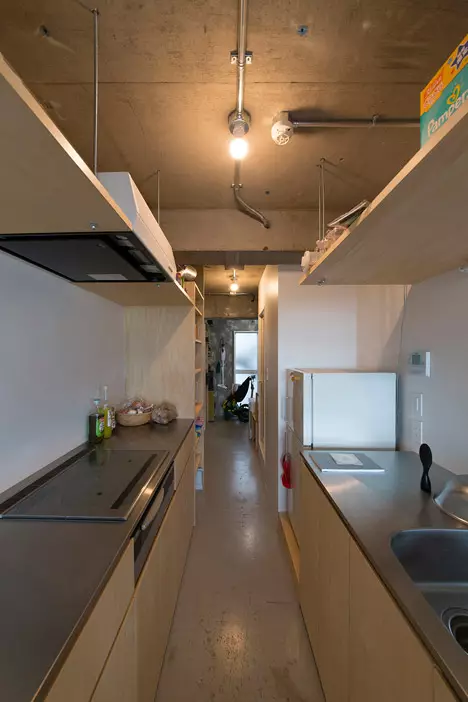 Tsukiji ياتاق ئۆيى Yuichi Yoshida & Associates تەرىپىدىن يېزىلغان