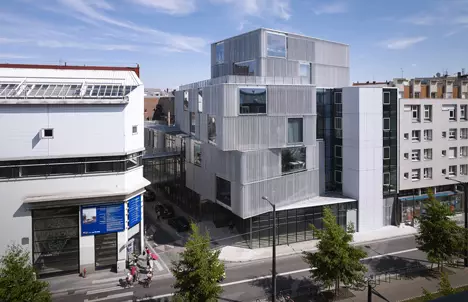 Aluminium-geklede gebou deur Marc Mimram bygevoeg aan Straatsburg argitektuur skool