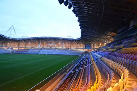 FC BATE Borisov Arena ji aliyê Ofis Arhitekti