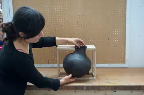 dezeen_Sinkhole Vessels của Liliana Ovalle_20