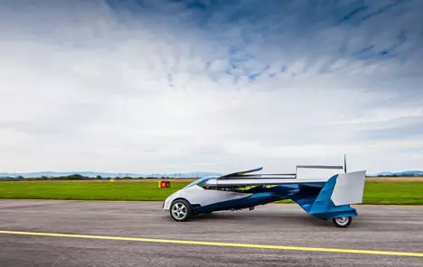 Aeromobil repülő autó